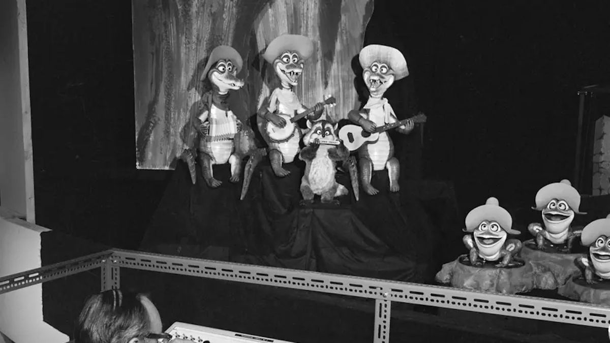 The History Of Disneyland's America Sings: How The Patriotic Show ...