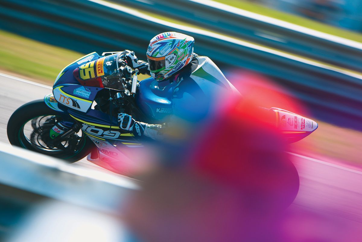 How to capture perfect panning shots in motorsport photography ...