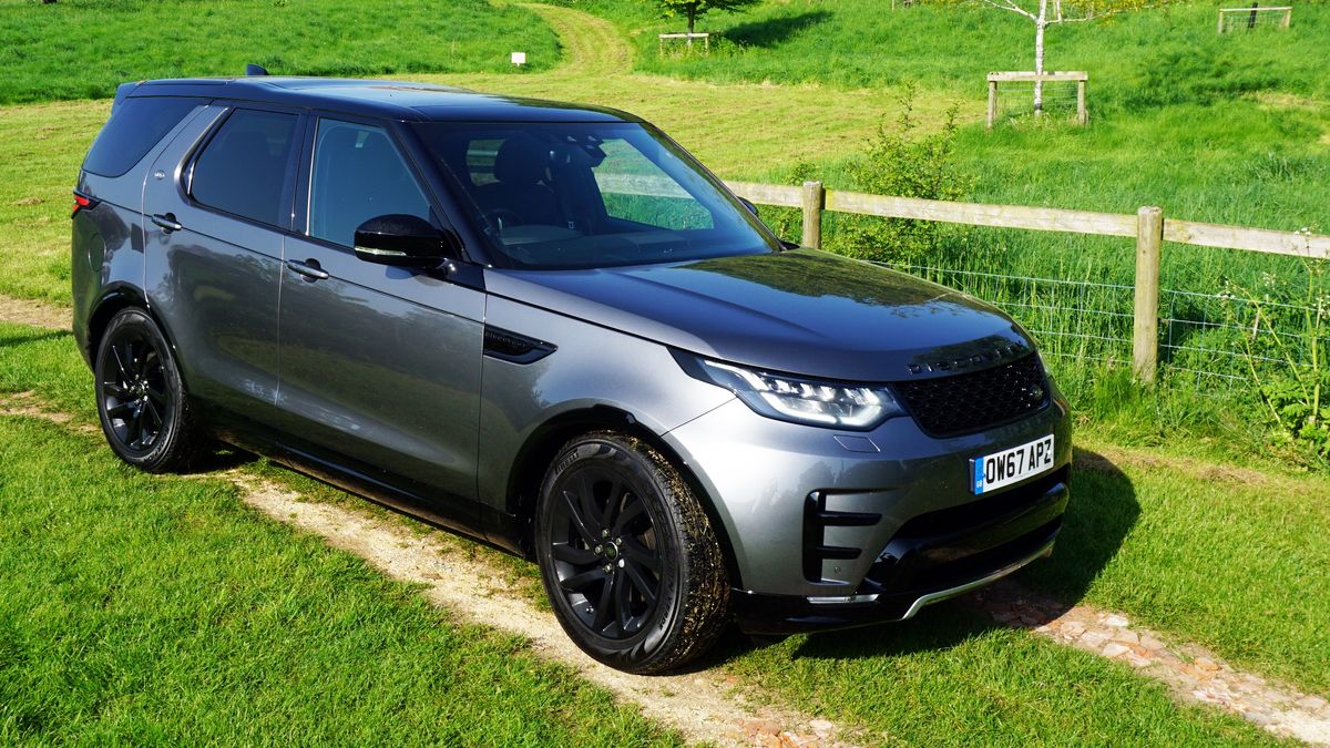 Land Rover Discovery HSE: over ground, uneven ground, Rovering free ...