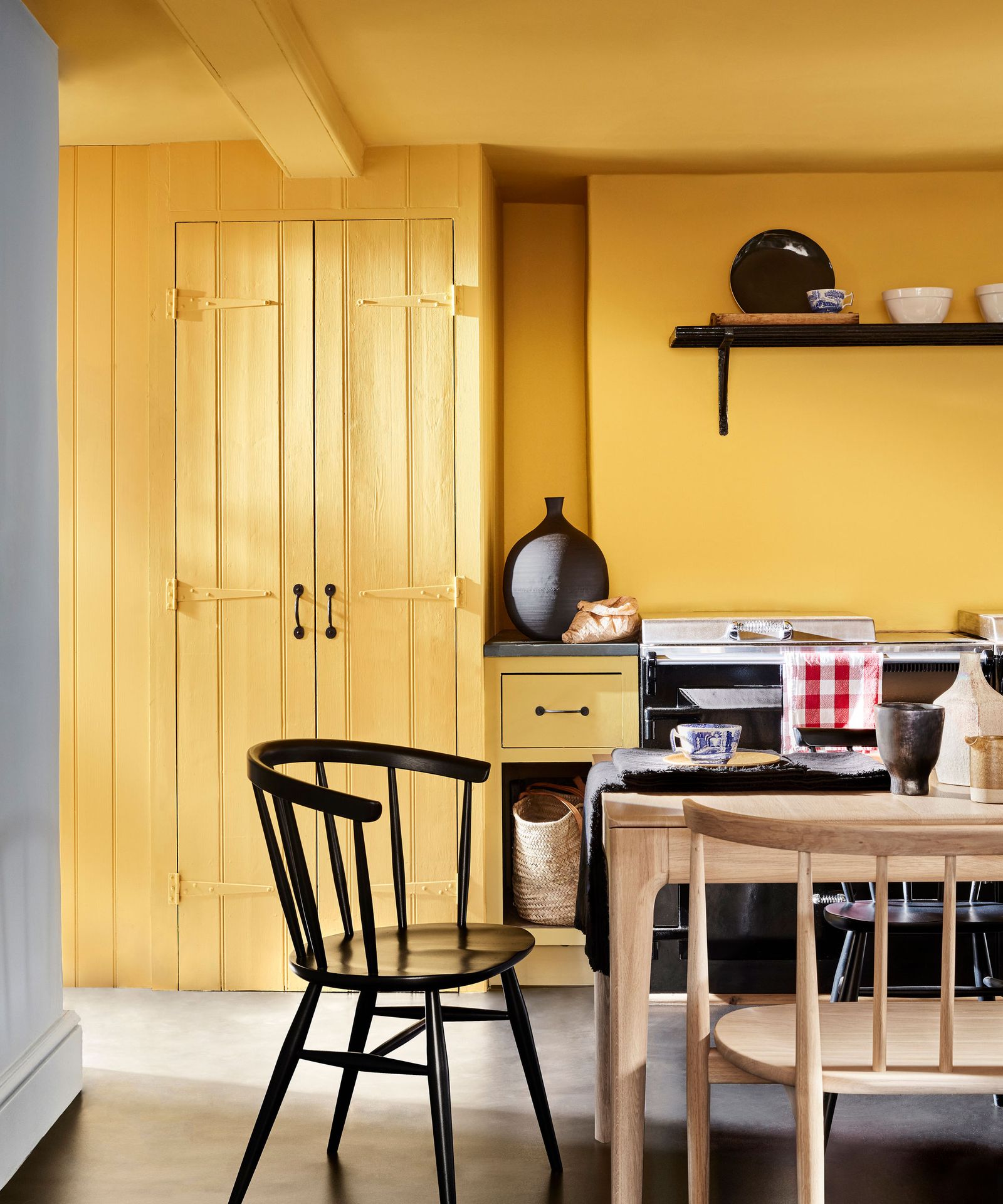 12 yellow kitchen ideas to brighten up your cooking space | Real Homes