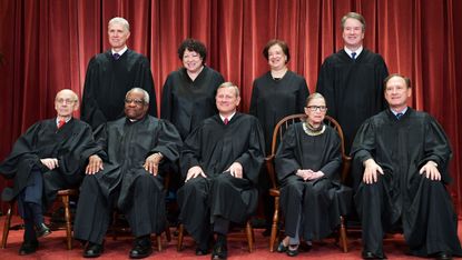 Ruth Bader Ginsburg Side-Eyeing Brett Kavanaugh In This New SCOTUS ...