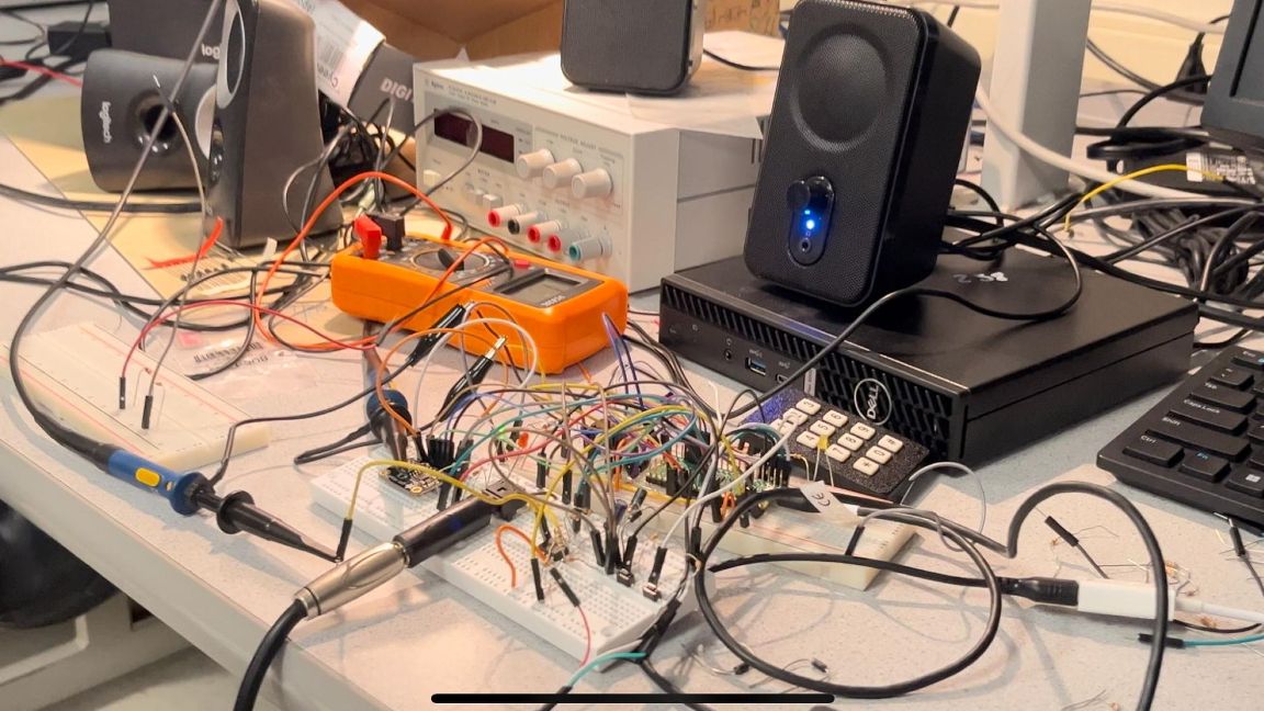 Raspberry Pi Pico powers digital audio looper | Tom's Hardware