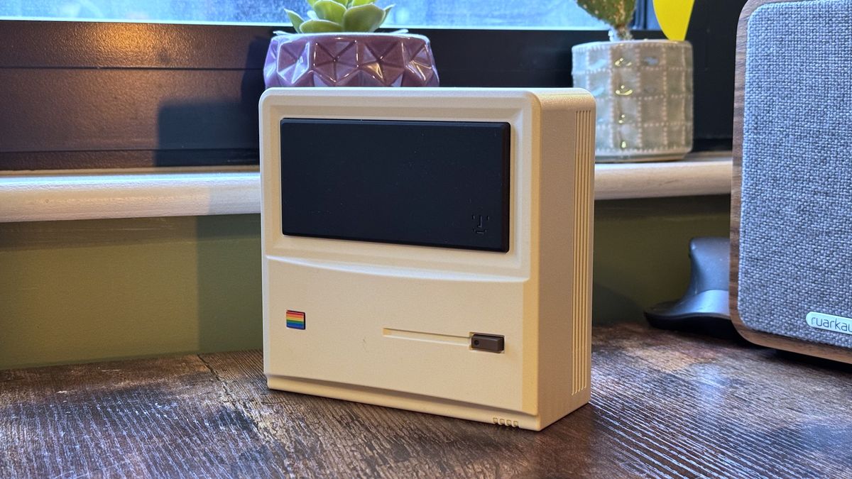 AyaNeo Retro Mini PC AM01 review: A solid PC in retro Macintosh ...