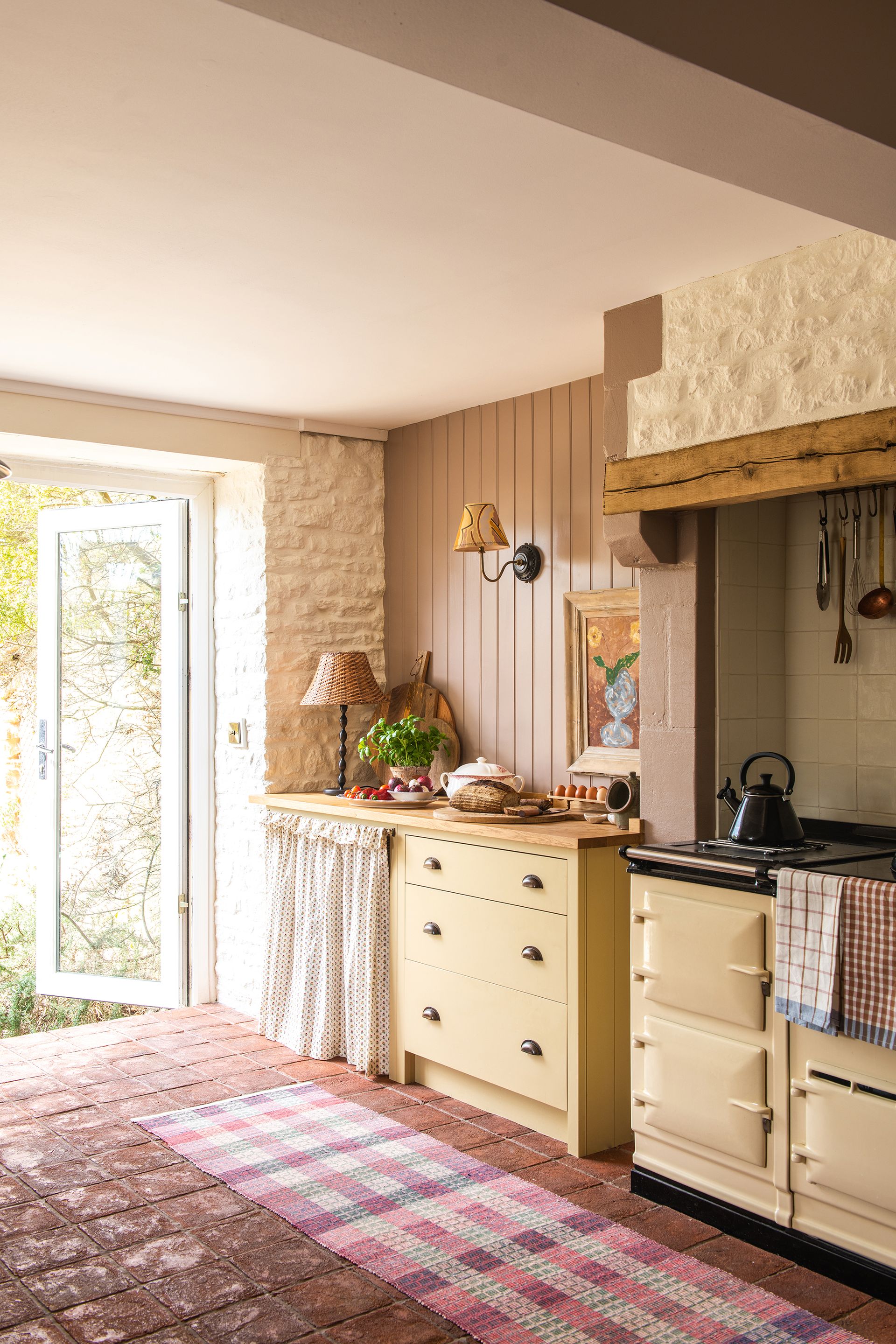 12 kitchen rug ideas to add cozy style to your scheme | Homes and Gardens