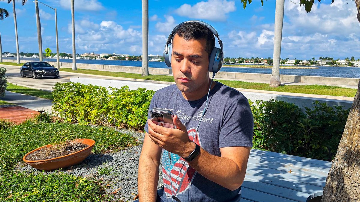 Focal Azurys review: A back to basics wired headphone audiophiles will ...