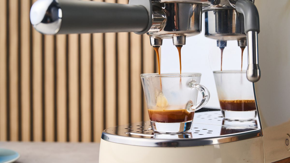Smeg ECF02 Espresso Machine review | Tom's Guide