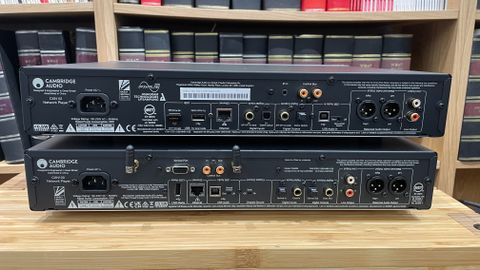 Cambridge Audio CXN100 vs CXN (V2): which music streamer is better ...