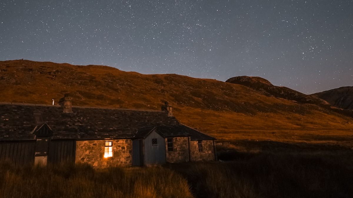 Would you spend a night alone in Scotland’s most haunted Highland bothy ...