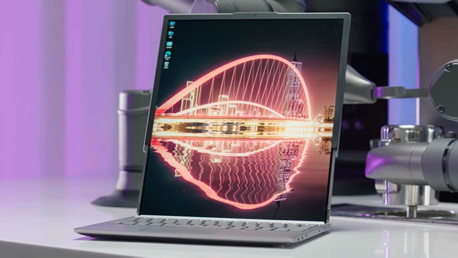 Lenovo Showcases Concept Laptop With Rollable Display | Tom's Hardware