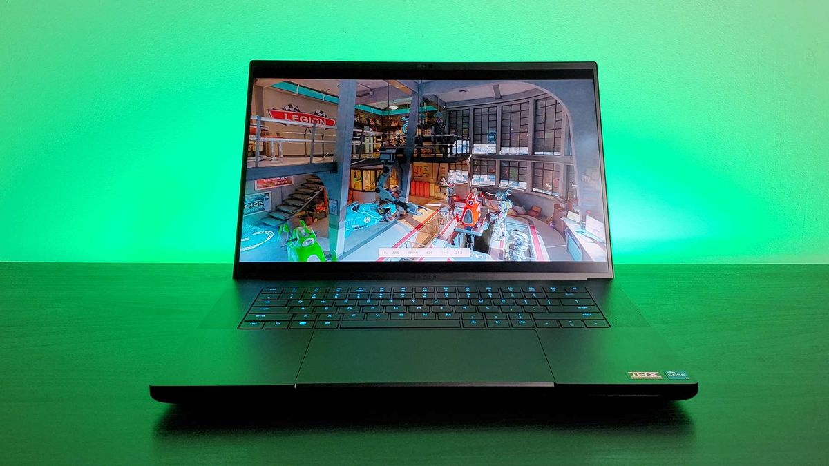 Razer Blade 16 (RTX 4090) review | PC Gamer