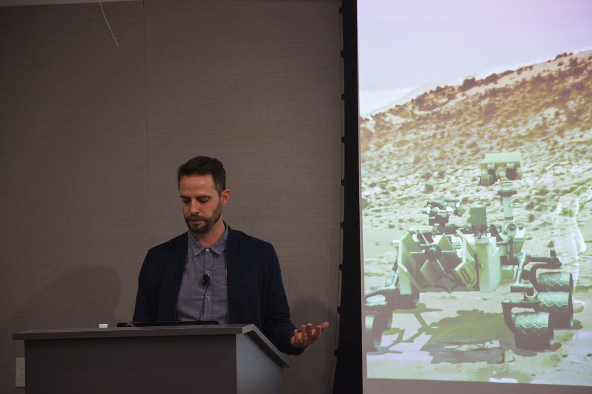 NASA's HoloLens Demo Puts Researchers on Mars, Space Station and ...