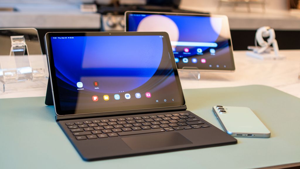 Samsung Galaxy Tab S9 FE hands-on: Moving in a different direction ...