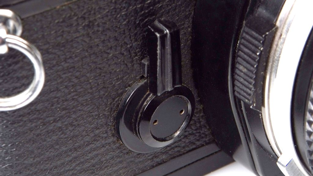 Olympus OM-1 & OM-1N review: classic film cameras revisited | Digital ...