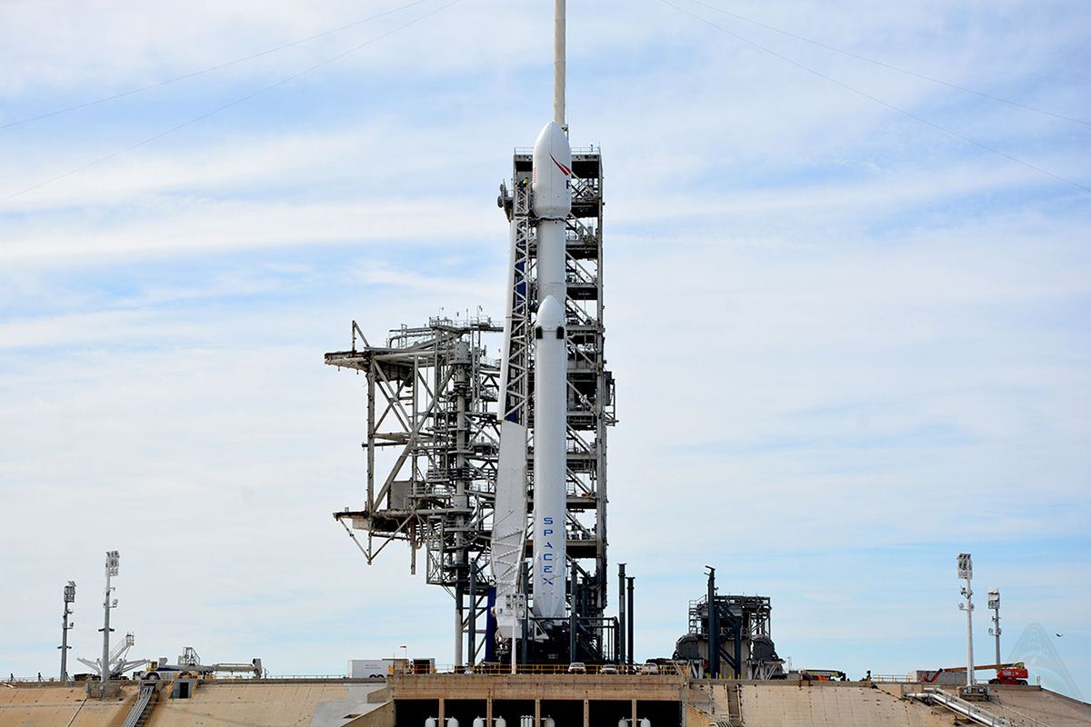 SpaceX's First Falcon Heavy Rocket Mission in Photos: Page 4 | Space