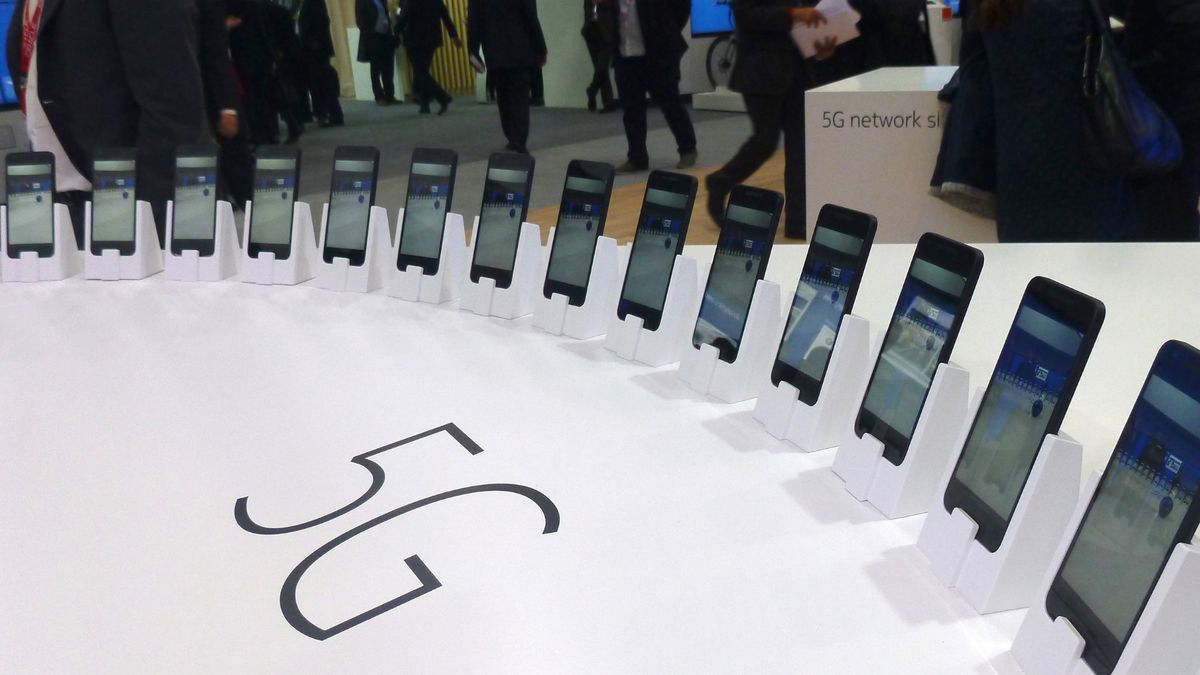 What is 5G? And what does it mean for photographers? | Digital Camera World