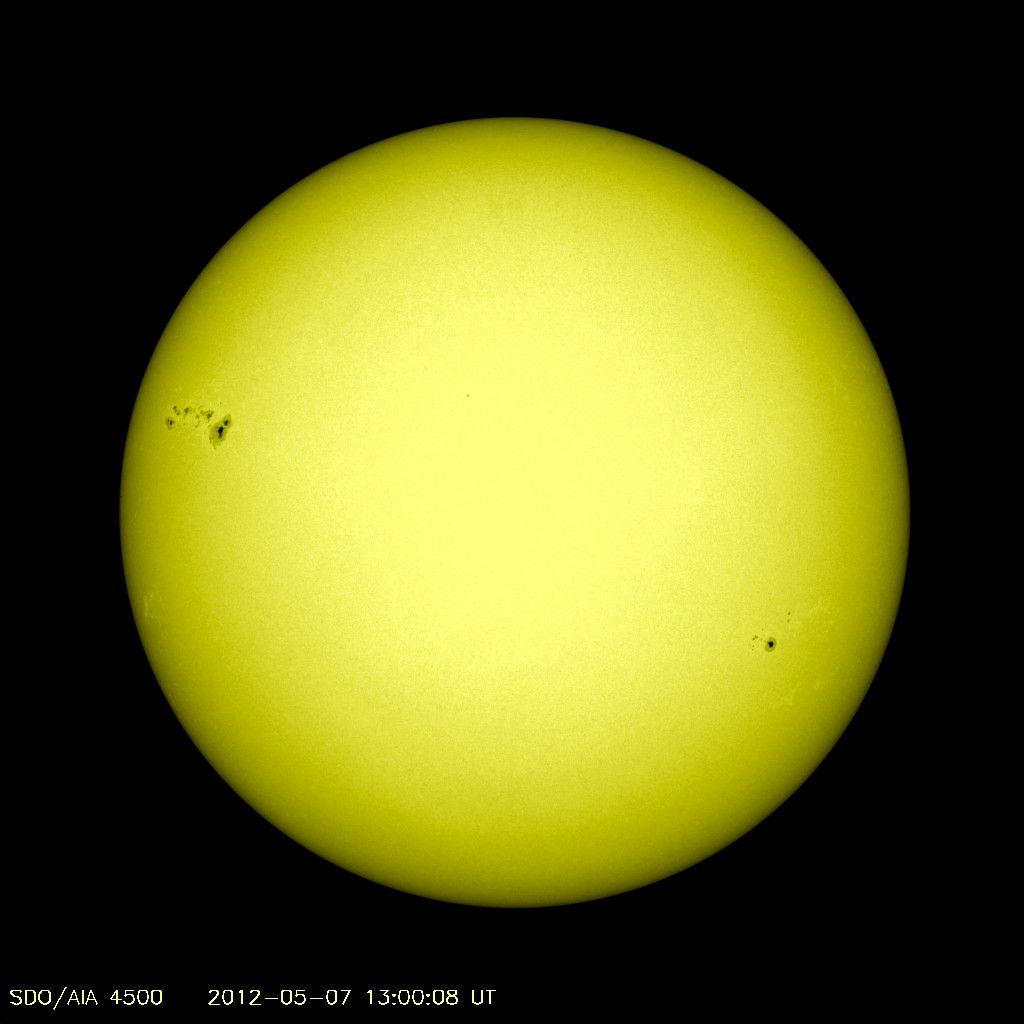 Photos: Sunspots on Earth's Closest Star | Space
