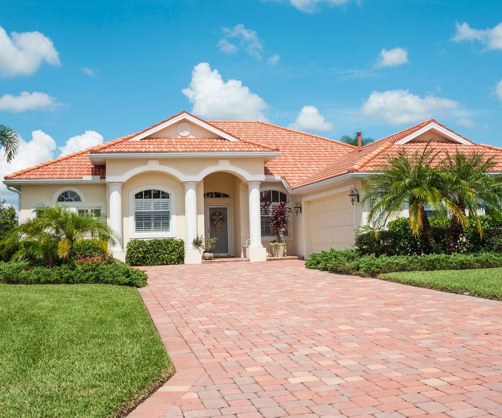 Front yard paving ideas: 10 expert suggestions | Homes and Gardens