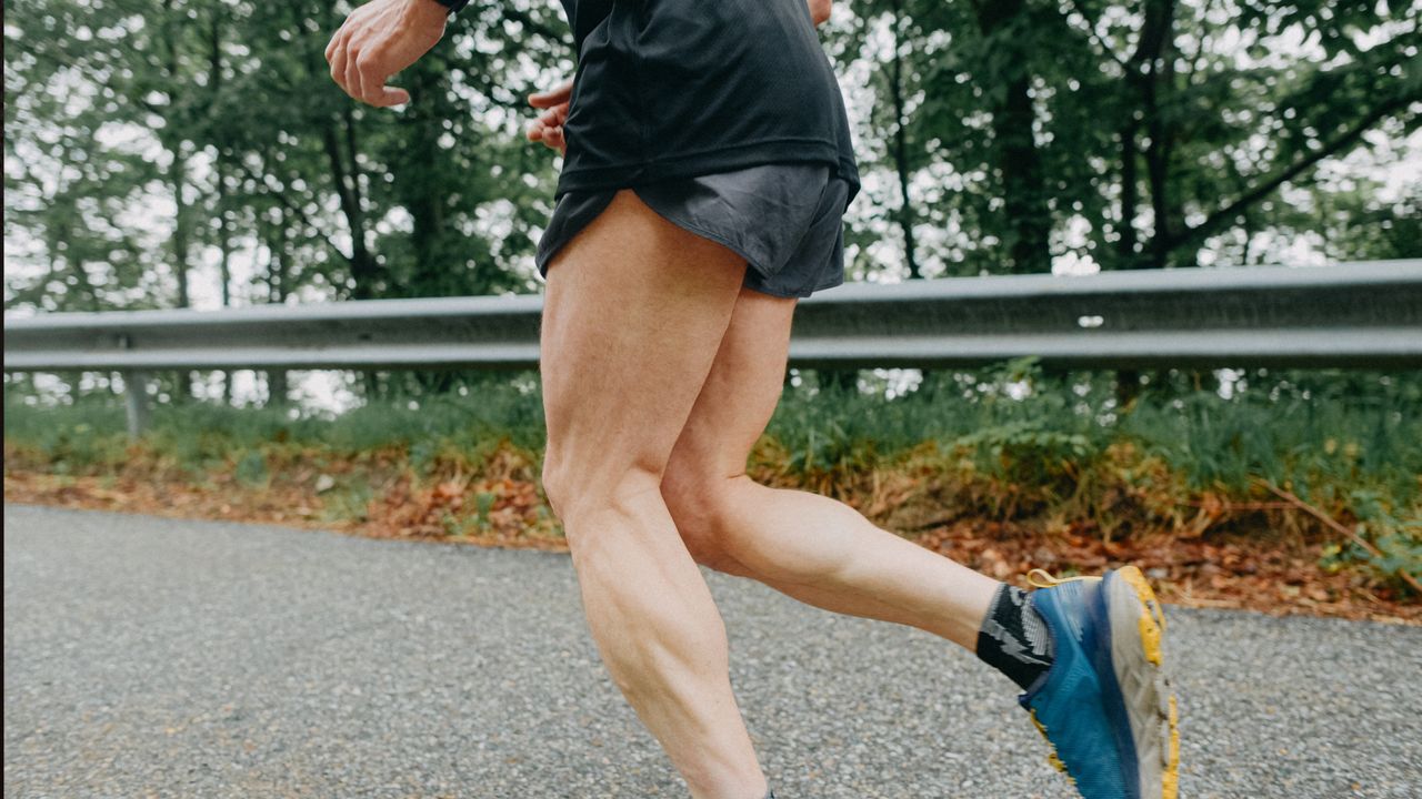 3 hamstring stretches every runner should be doing | T3