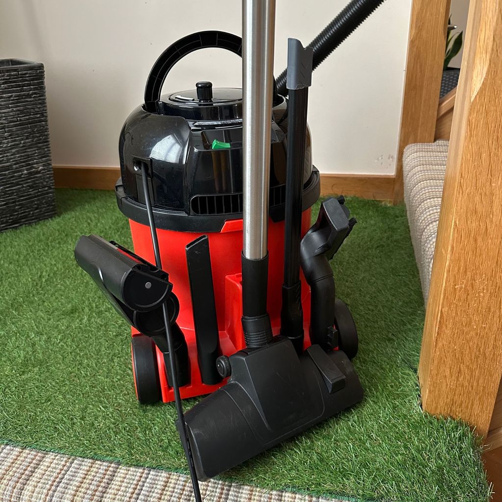 Henry XL Plus vacuum cleaner review: an all-in-one solution | Ideal Home