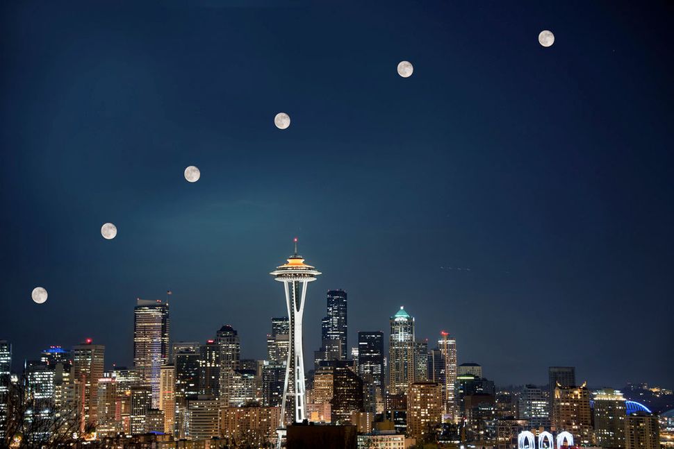 Full Moon Rising: Glitzy Photos of a Supermoon | Live Science