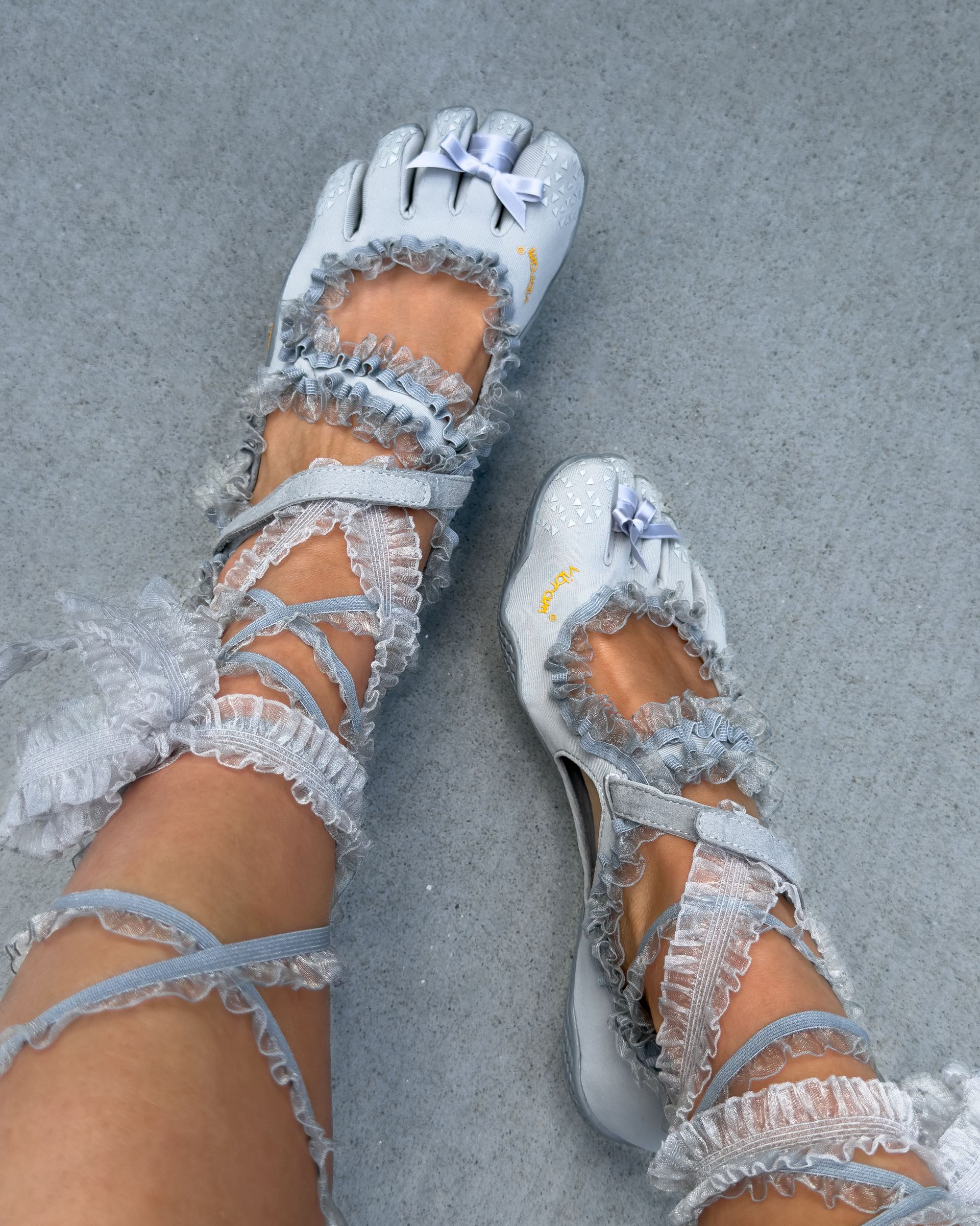 Vibram FiveFingers Are the Freaky Shoe Trend It Girls Defend | Marie Claire