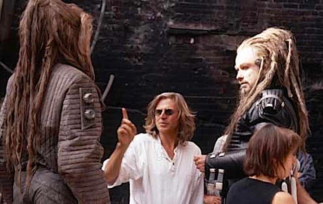 'Battlefield Earth' is Hollywood's most infamous sci-fi flick, but 25 ...