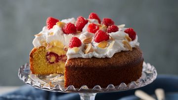 Jamie Oliver's 5 ingredient chocolate orange shortbread | Baking ...