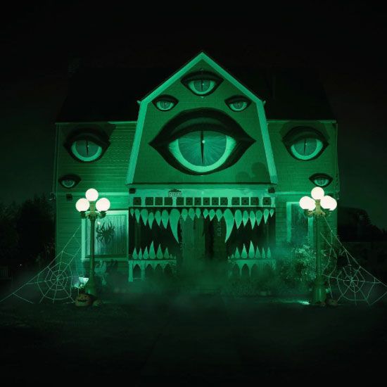 Creepy Halloween house created in America | Ideal Home
