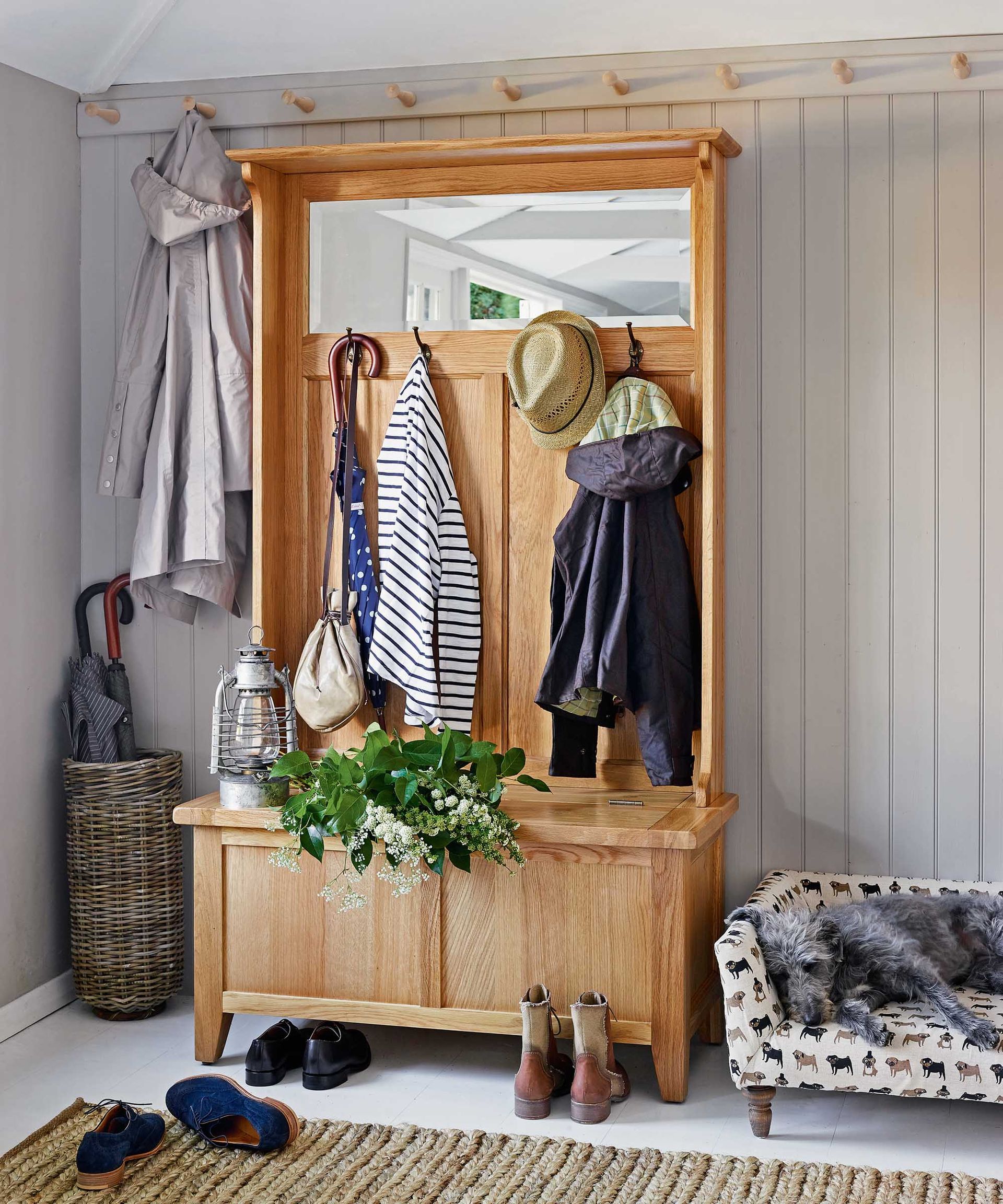 Hallway shoe storage: 11 ideas for keeping an entrance neat | Homes and ...
