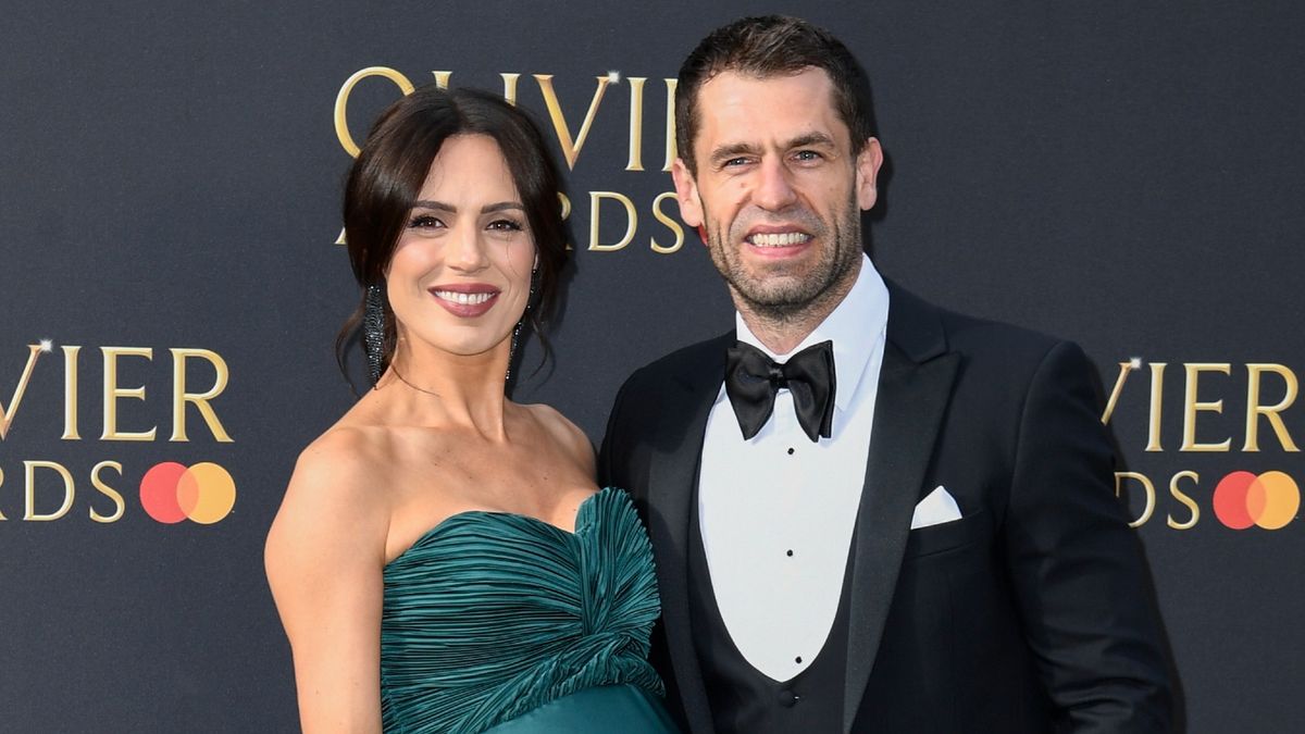 Kelvin Fletcher welcomes TWINS as wife Liz Marsland shares newborn pic ...