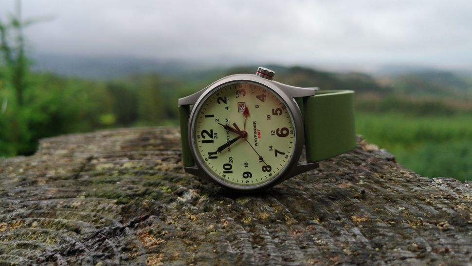 Momentum Wayfinder GMT field watch review | Advnture