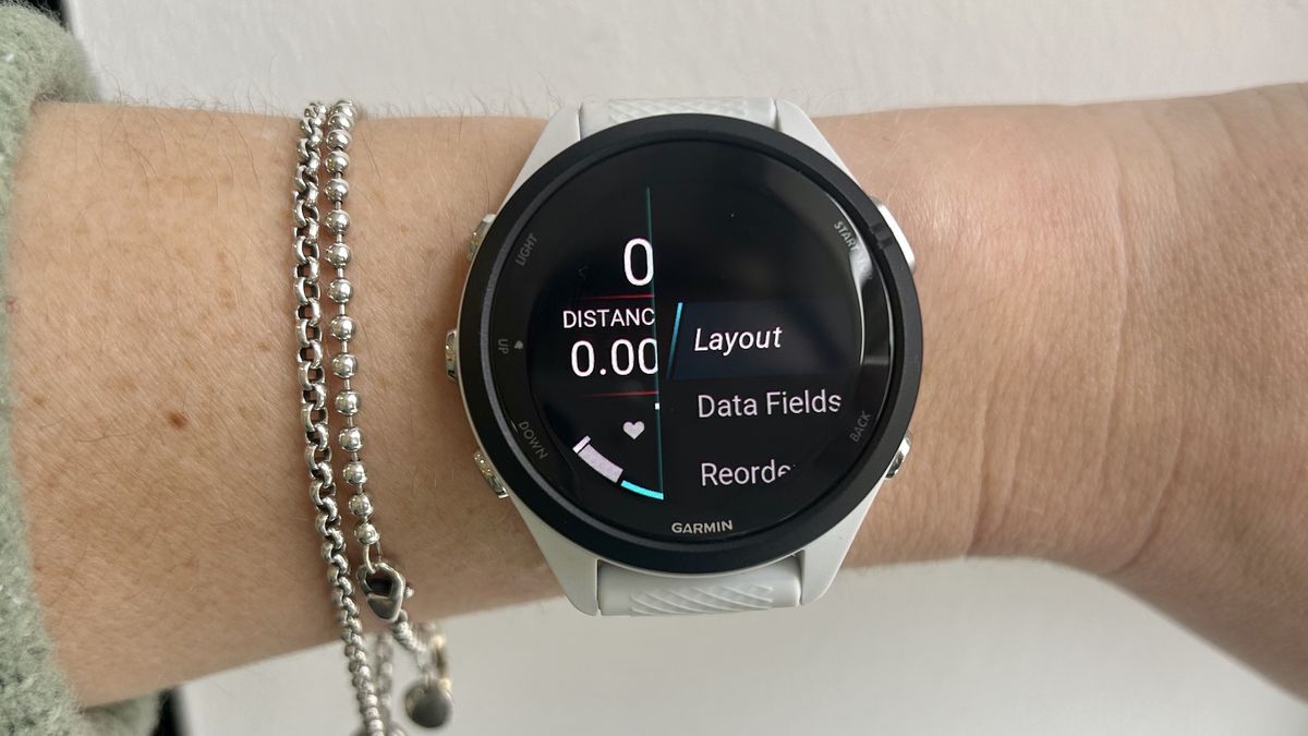 How to change data fields on Garmin Watch | Tom's Guide