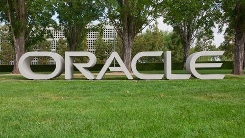 Oracle unveils 32-core SPARC M7 super chip | TechRadar