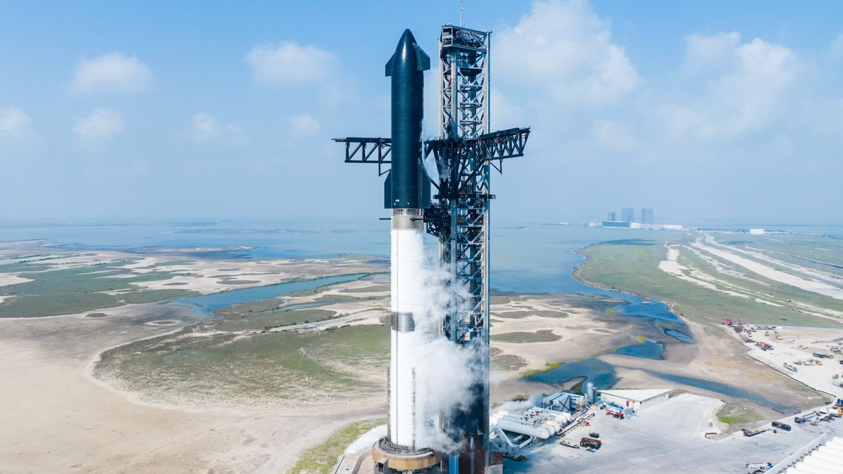 SpaceX fuels up Starship megarocket ahead of 4th test flight (photos ...