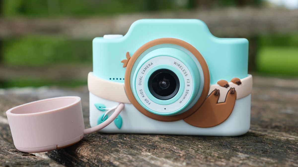 Kidamento Model K review: A small kids' camera that is full of ...
