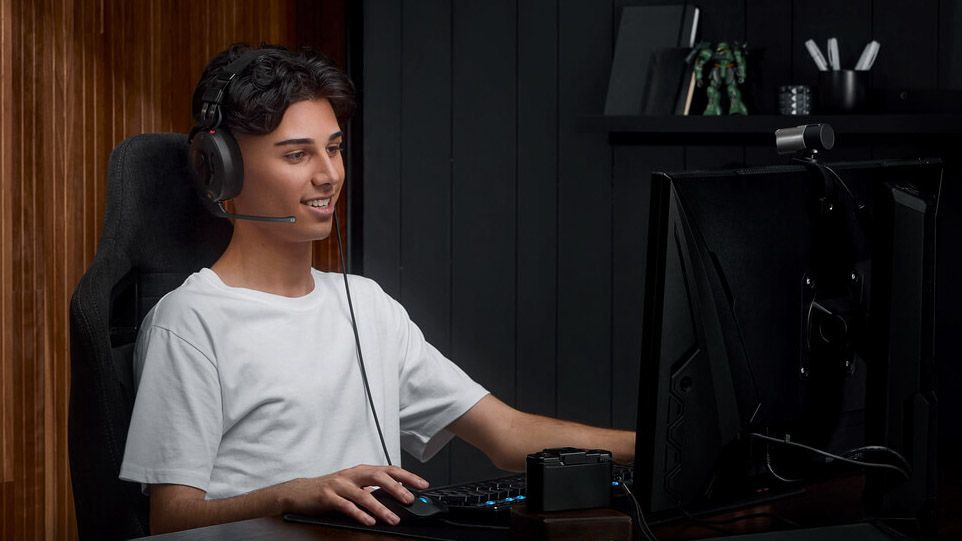 Rode unveils its first-ever over-ear headset - with detachable ...