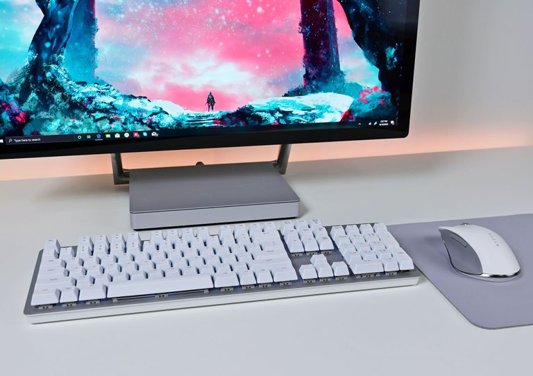 Razer and Humanscale 'Pro' ergo keyboard and mouse review: A dream for ...