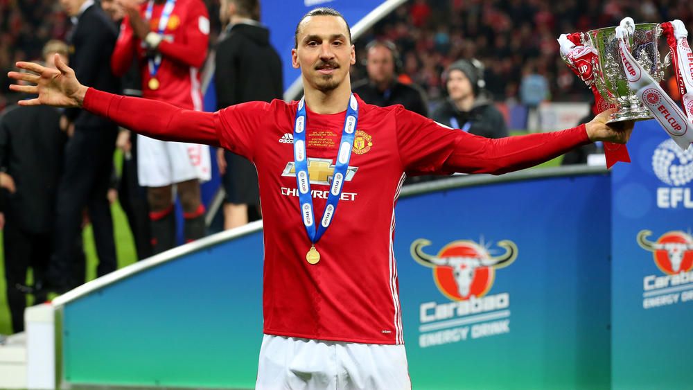Ibrahimovic is 'running Manchester United dressing room' | FourFourTwo