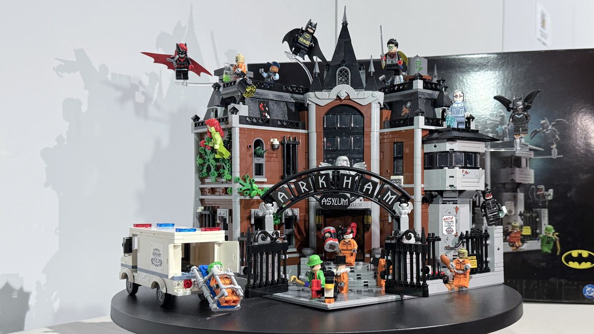 Exclusive: Lego’s Batman Arkham Asylum set is official – with stunning ...