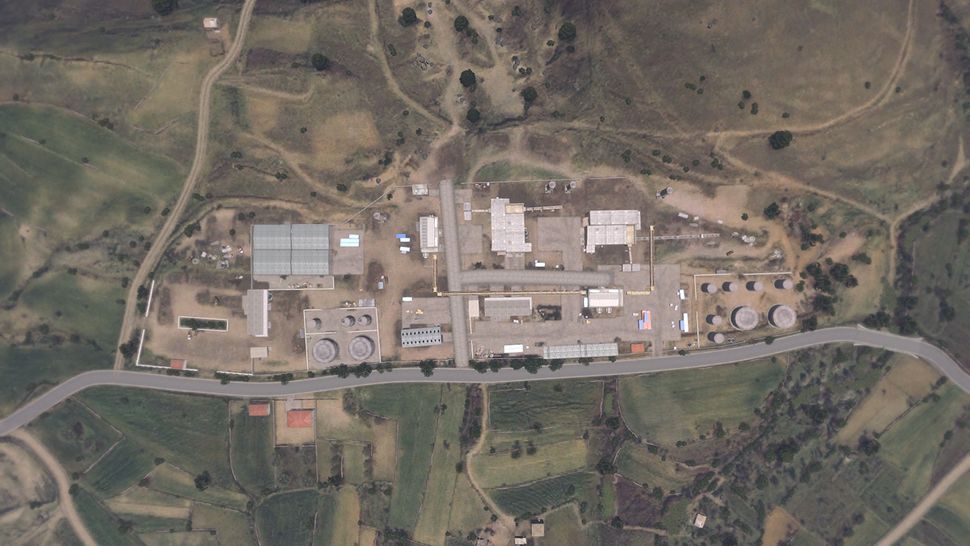 A tour of Altis, Arma 3's main map | PC Gamer