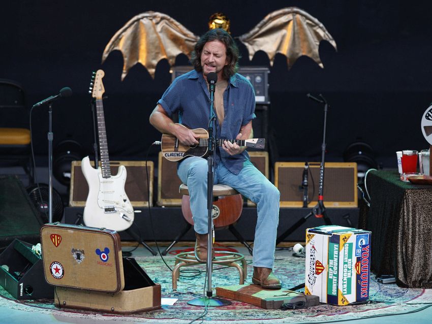 10 famous (and surprising) ukulele players | MusicRadar