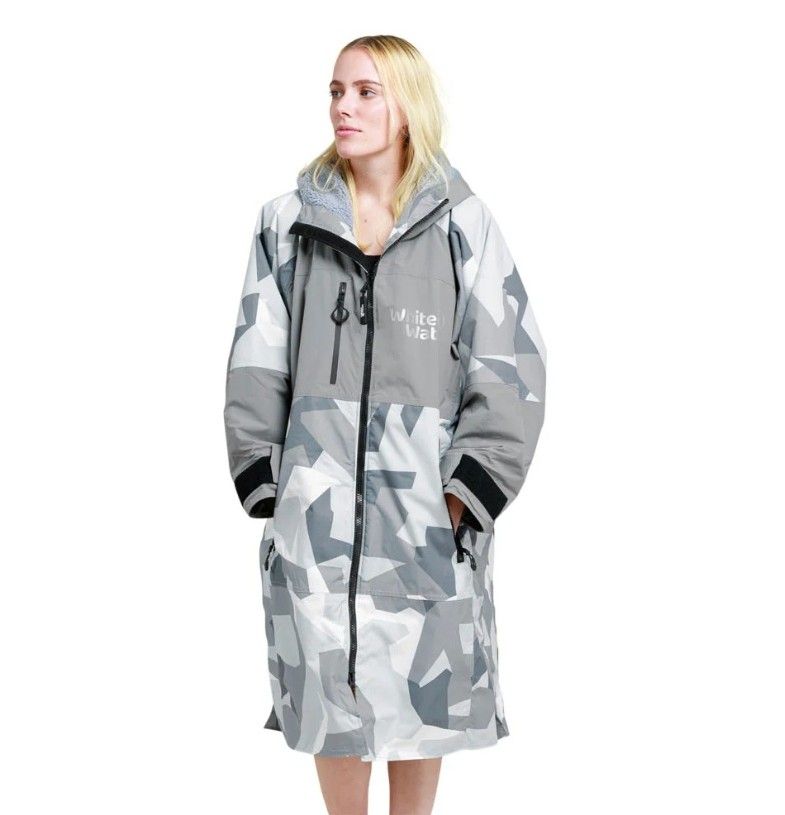 White Water Adults Hard Shell Robe review: warm and protective for ...