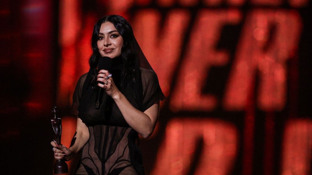 Lorde 2025 Ultrasound tour dates revealed, including massive London gig ...