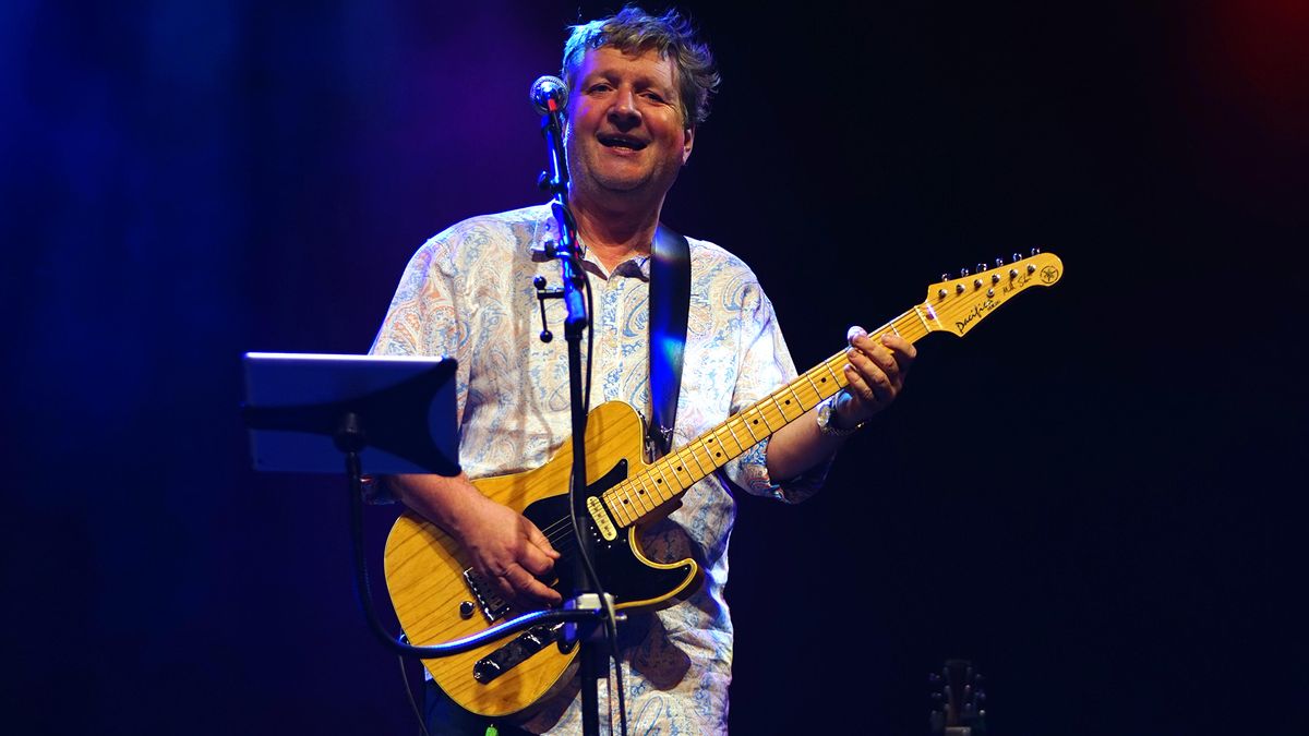 Squeeze's Glenn Tilbrook reveals his best and worst gigs | GuitarPlayer