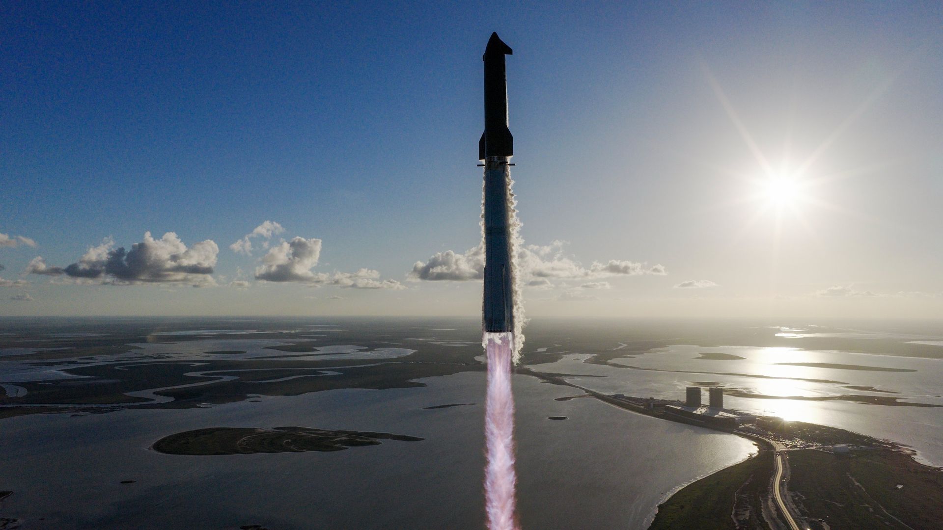 SpaceX targeting mid-March for 1st flight of bigger, more powerful ...
