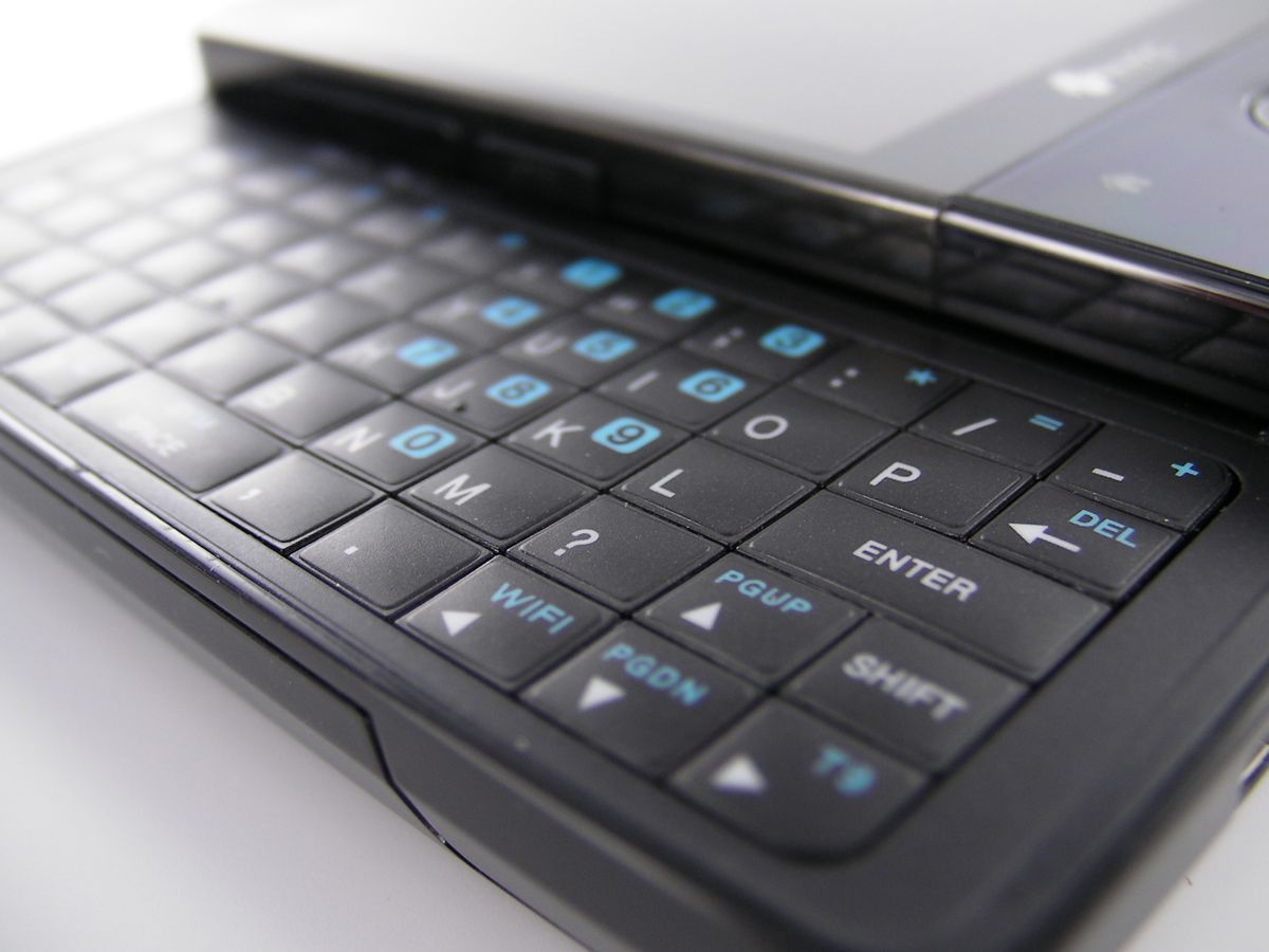 Review: HTC Fuze on AT&T | Windows Central