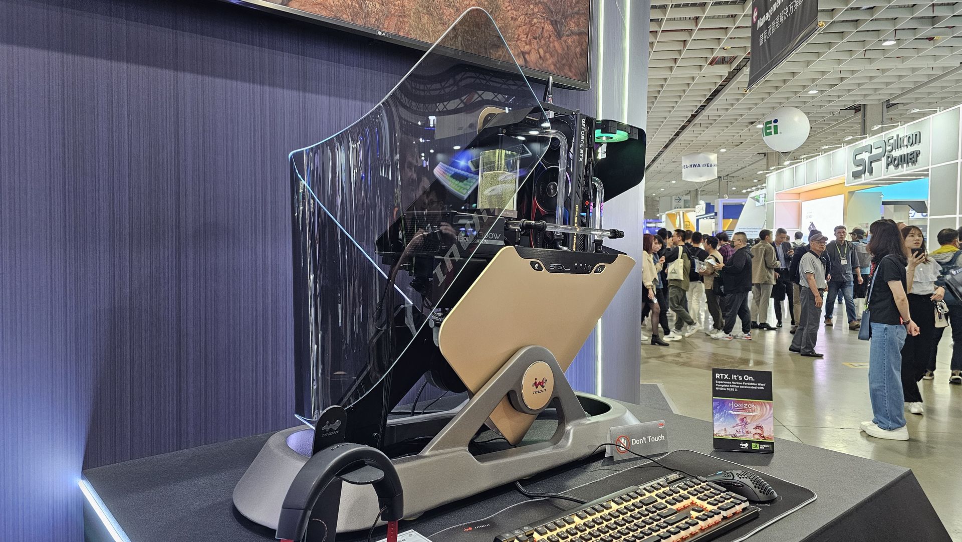 InWin flexes its glass-bending skills with new Signature case ...