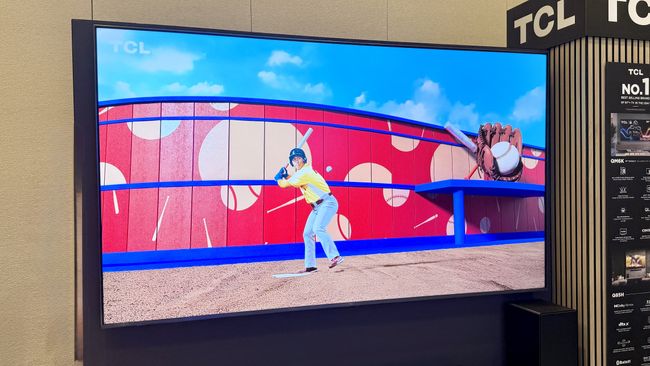 I'm the first to see Hisense's 'consumer ready' 136-inch MicroLED TV up ...