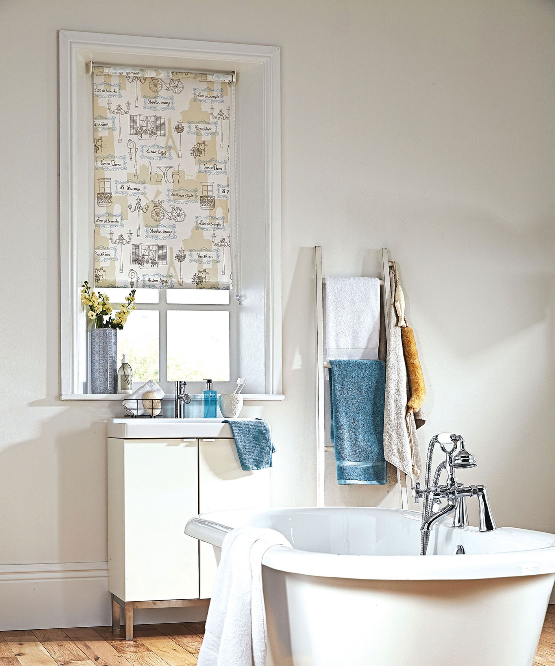 Small bathroom window ideas – 10 ways to transform this key area | Real ...