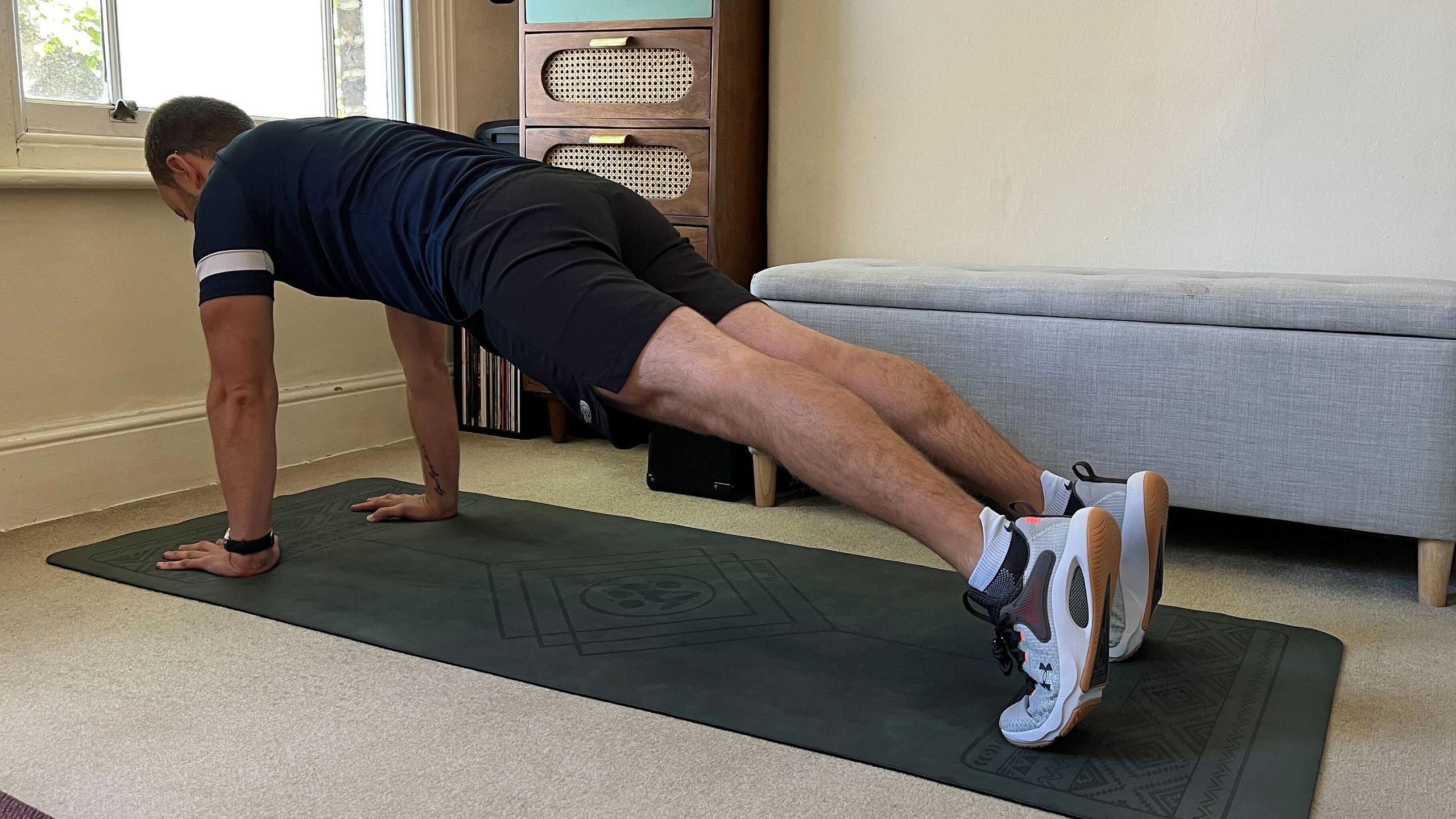 This 25-minute ab workout was intense, but it did really strengthen my ...